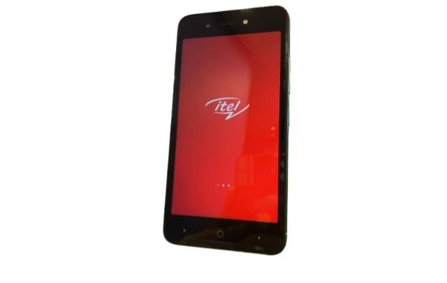 Смартфон Itel A25