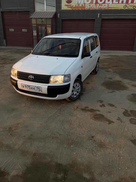 Срочно продаю связи с переездом. Toyota Probox 2...