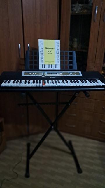 Синтезатор Yamaha PSR-R200